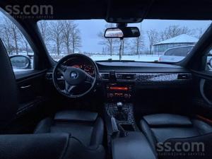 Grey BMW 320 2005 in Valmiera, with an engine capacity of 2.00 L and mileage of 333 thousand km for 3900 €, photo 14 on AUTOMOTO.COM.LV