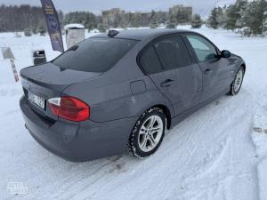Grey BMW 320 2005 in Palanga, with an engine capacity of 2.00 L and mileage of 380 thousand km for 2650 €, photo 3 on AUTOMOTO.COM.LV