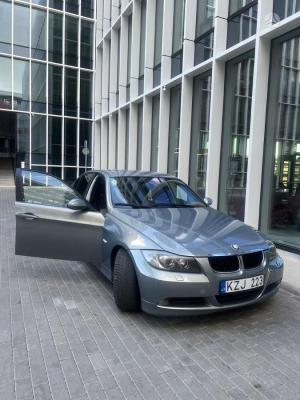 Grey BMW 320 2005 in Vilnius, with an engine capacity of 2.00 L and mileage of 300 thousand km for 3000 €, photo 2 on AUTOMOTO.COM.LV