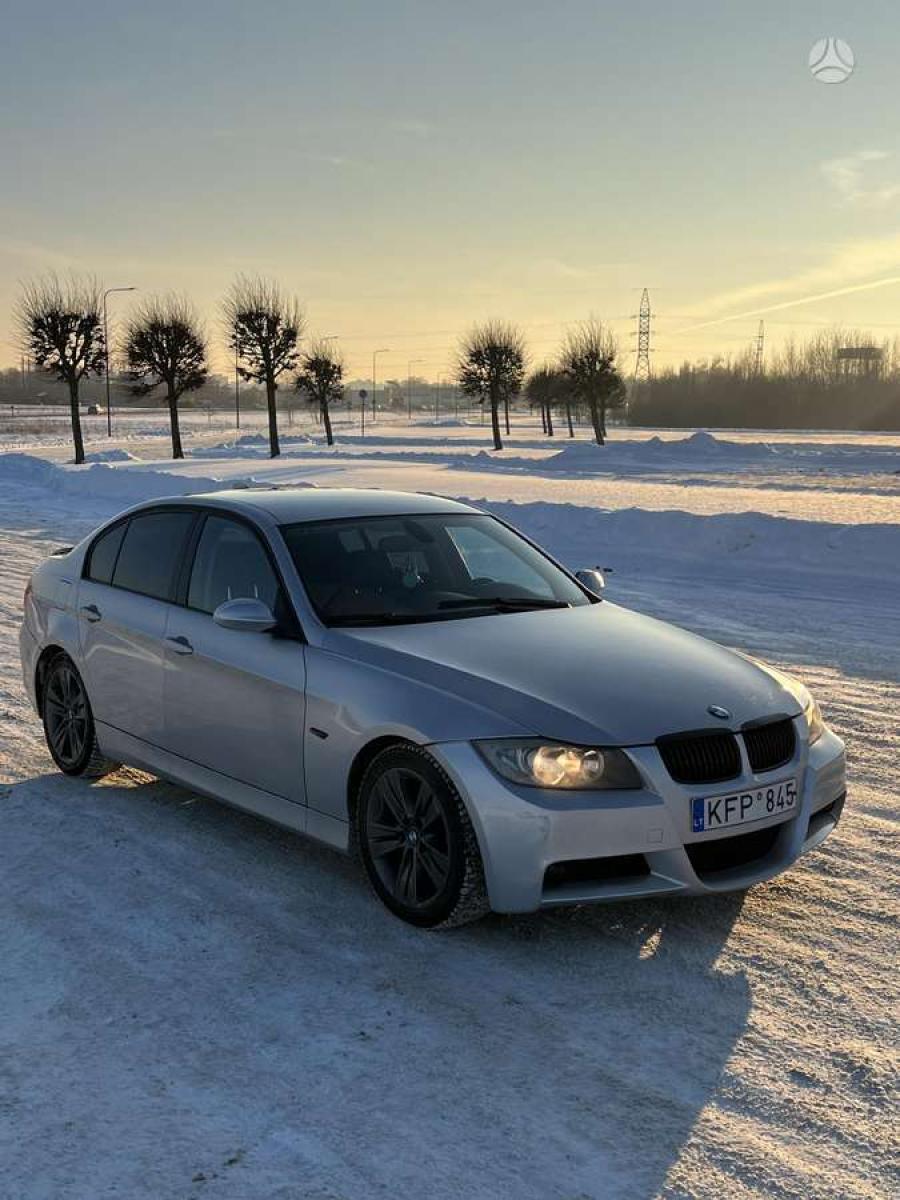 Pelēks BMW 320 2005 Kauņa, ar dzinēja tilpumu 2.00 L un nobraukumu 305 tūkst. km par 4000 €, foto 3 vietnē AUTOMOTO.COM.LV