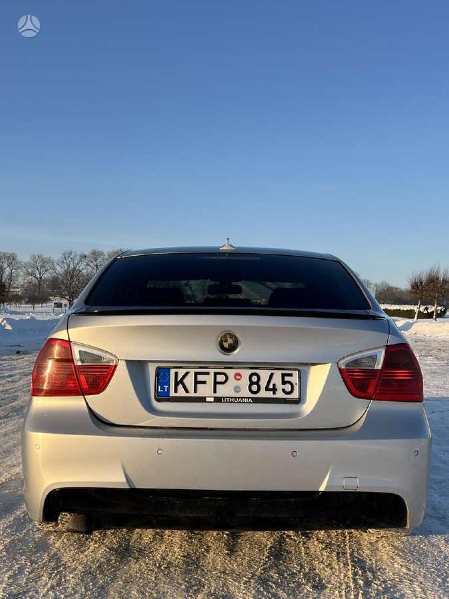 Pelēks BMW 320 2005 Kauņa, ar dzinēja tilpumu 2.00 L un nobraukumu 305 tūkst. km par 4000 €, foto 6 vietnē AUTOMOTO.COM.LV