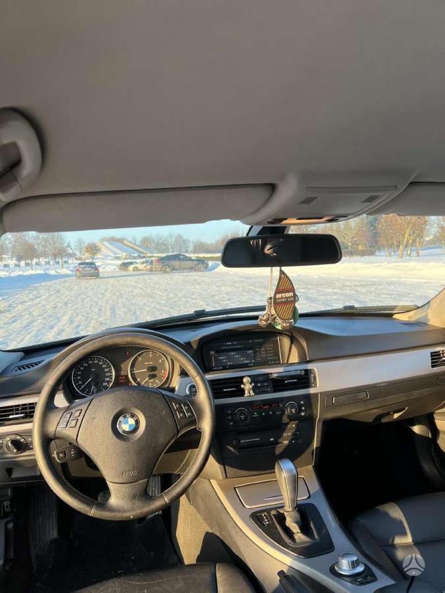 Pelēks BMW 320 2005 Kauņa, ar dzinēja tilpumu 2.00 L un nobraukumu 305 tūkst. km par 4000 €, foto 18 vietnē AUTOMOTO.COM.LV
