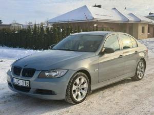 Pelēks BMW 320 2005 Viļņa, ar dzinēja tilpumu 2.00 L un nobraukumu 250 tūkst. km par 2950 €, foto  vietnē AUTOMOTO.COM.LV
