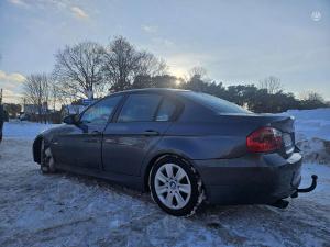 Pelēks BMW 320 2005 Kauņa, ar dzinēja tilpumu 2.00 L un nobraukumu 345 tūkst. km par 3750 €, foto 4 vietnē AUTOMOTO.COM.LV