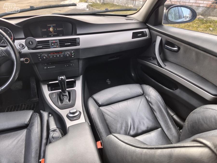 Pelēks BMW 320 2005 Šauļi, ar dzinēja tilpumu 2.00 L un nobraukumu 337 tūkst. km par 3400 €, foto 14 vietnē AUTOMOTO.COM.LV