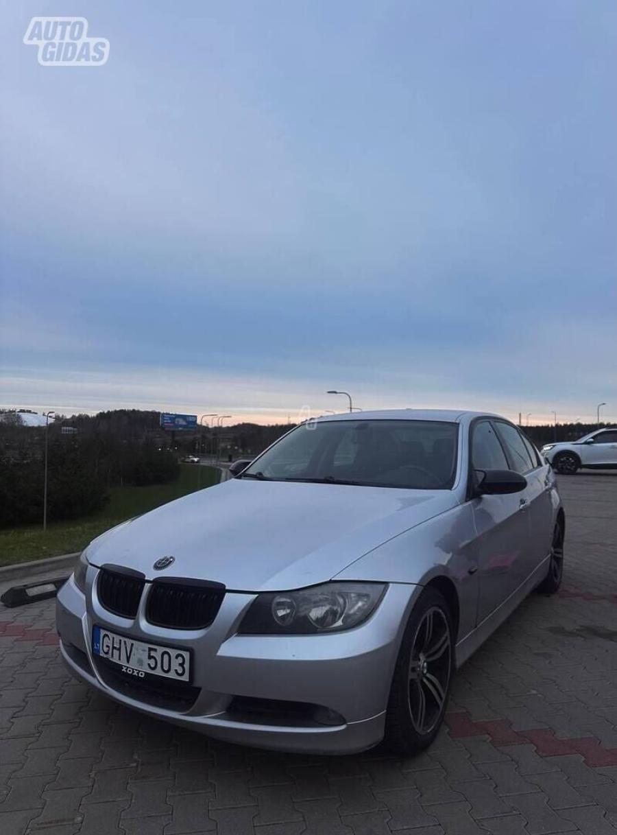 Pelēks BMW 320 2005 Viļņa, ar dzinēja tilpumu 2.00 L un nobraukumu 370 tūkst. km par 2200 €, foto 1 vietnē AUTOMOTO.COM.LV
