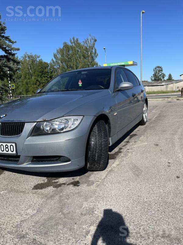 Grey BMW 320 2005 in Bauska, with an engine capacity of 2.00 L and mileage of 380 thousand km for 2450 €, photo 1 on AUTOMOTO.COM.LV