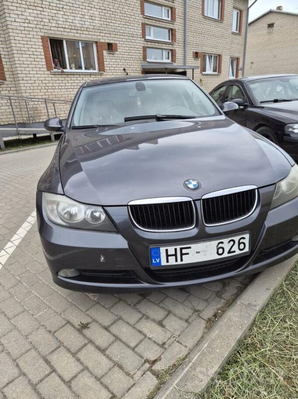 Grey BMW 320 2005 in Saldus, with an engine capacity of 2.00 L and mileage of 500 thousand km for 2300 €, photo 5 on AUTOMOTO.COM.LV