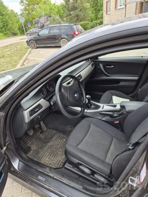 Pelēks BMW 320 2005 Saldus, ar dzinēja tilpumu 2.00 L un nobraukumu 350 tūkst. km par 2500 €, foto 11 vietnē AUTOMOTO.COM.LV