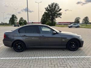 Pelēks BMW 320 2005 Rīga, ar dzinēja tilpumu 2.00 L un nobraukumu 209 tūkst. km par 2450 €, foto 4 vietnē AUTOMOTO.COM.LV
