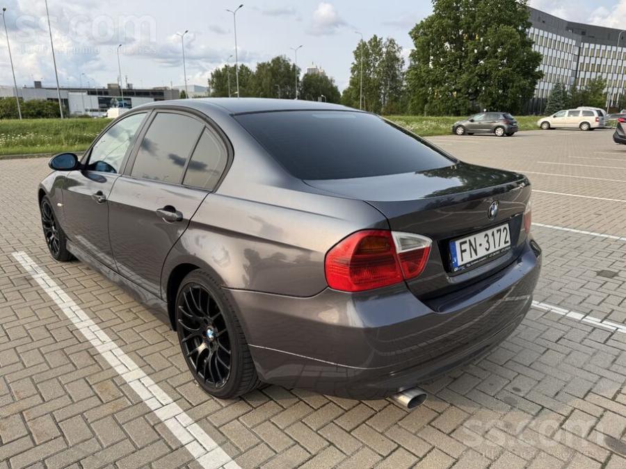 Pelēks BMW 320 2005 Rīga, ar dzinēja tilpumu 2.00 L un nobraukumu 209 tūkst. km par 2450 €, foto 7 vietnē AUTOMOTO.COM.LV