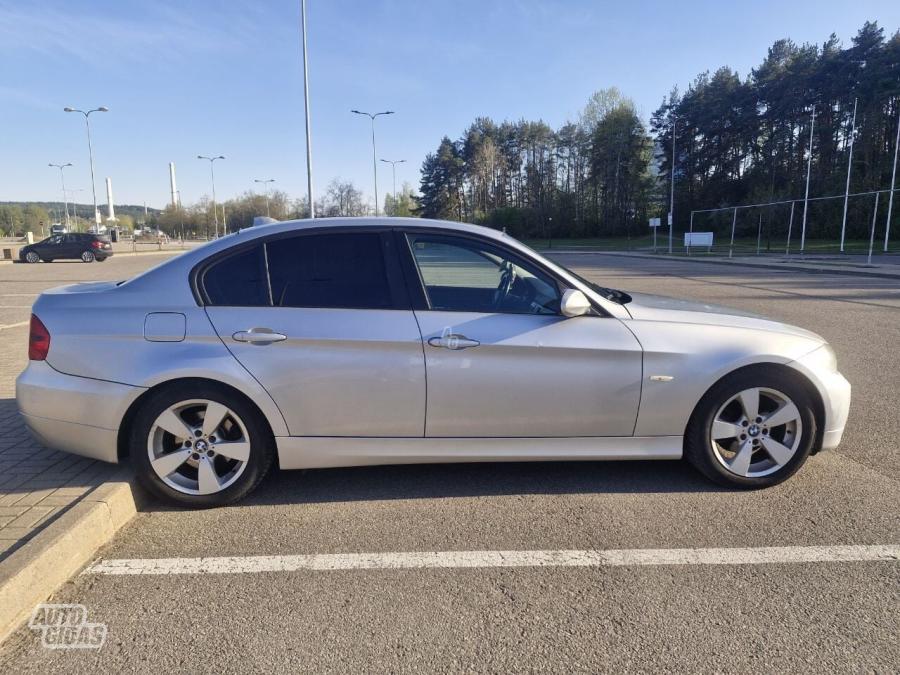 Grey BMW 320 2005 in Vilnius, with an engine capacity of 2.00 L and mileage of 330 thousand km for 3400 €, photo 6 on AUTOMOTO.COM.LV