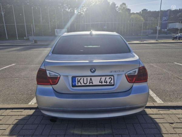 Grey BMW 320 2005 in Vilnius, with an engine capacity of 2.00 L and mileage of 330 thousand km for 3400 €, photo 2 on AUTOMOTO.COM.LV