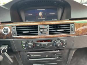Grey BMW 320 2005 in Riga, with an engine capacity of 2.00 L and mileage of 321 thousand km for 5200 €, photo 6 on AUTOMOTO.COM.LV