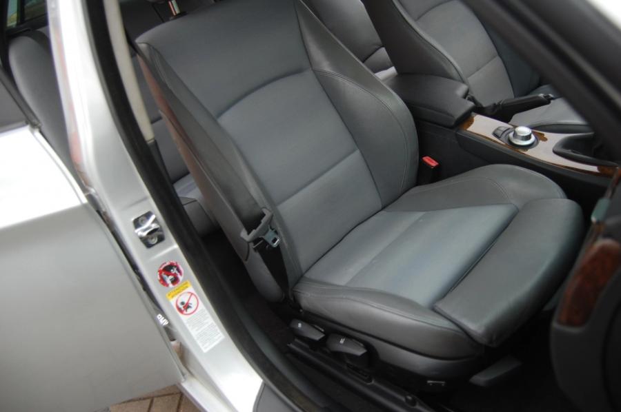 Grey BMW 320 2005 in Riga, with an engine capacity of 2.00 L and mileage of 321 thousand km for 5200 €, photo 31 on AUTOMOTO.COM.LV