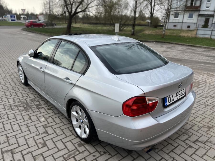 Grey BMW 320 2005 in Riga, with an engine capacity of 2.00 L and mileage of 321 thousand km for 5200 €, photo 40 on AUTOMOTO.COM.LV
