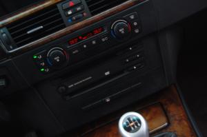 Grey BMW 320 2005 in Riga, with an engine capacity of 2.00 L and mileage of 321 thousand km for 5200 €, photo 50 on AUTOMOTO.COM.LV