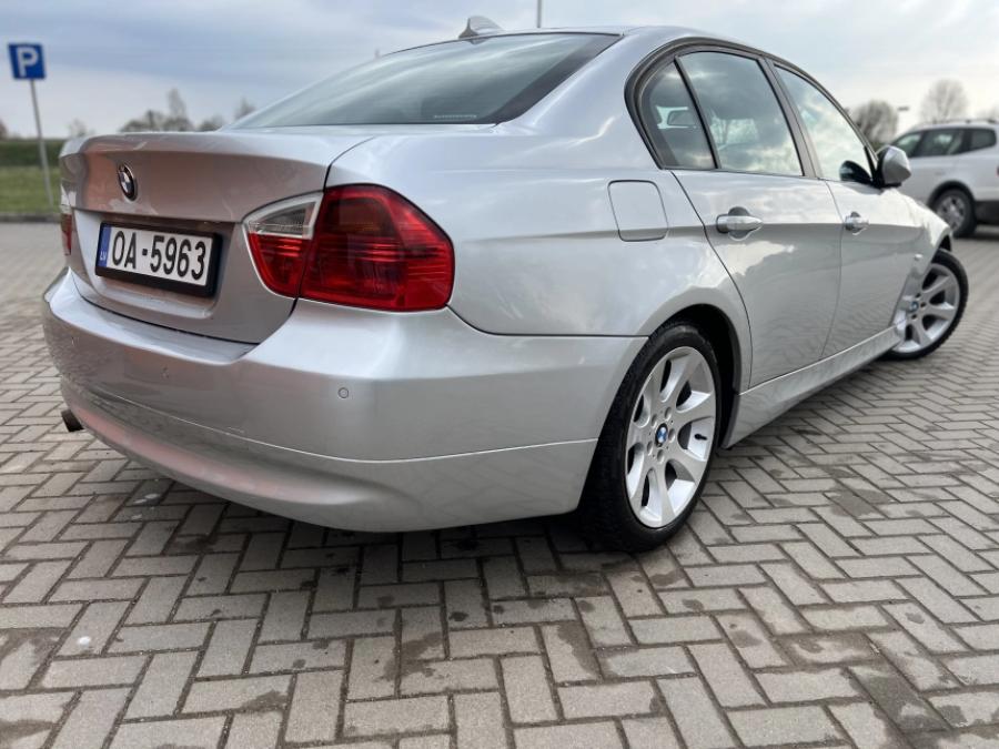 Grey BMW 320 2005 in Riga, with an engine capacity of 2.00 L and mileage of 321 thousand km for 5200 €, photo 54 on AUTOMOTO.COM.LV