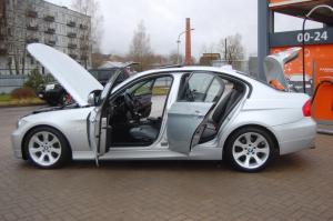 Grey BMW 320 2005 in Riga, with an engine capacity of 2.00 L and mileage of 321 thousand km for 5200 €, photo 56 on AUTOMOTO.COM.LV