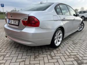 Pelēks BMW 320 2005 Jēkabpils, ar dzinēja tilpumu 2.00 L un nobraukumu 321 tūkst. km par 5200 €, foto 4 vietnē AUTOMOTO.COM.LV