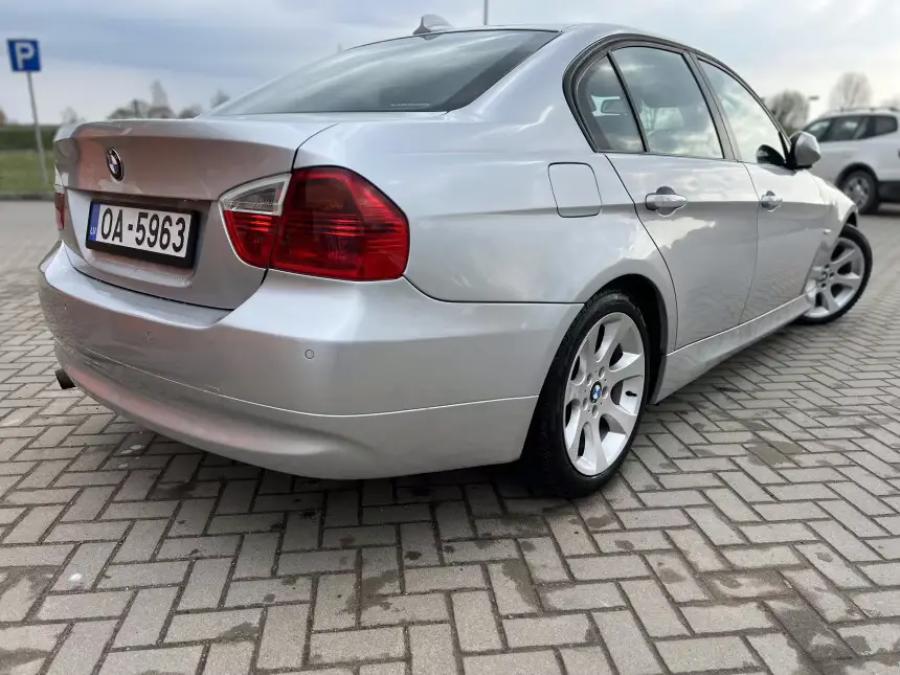 Pelēks BMW 320 2005 Jēkabpils, ar dzinēja tilpumu 2.00 L un nobraukumu 321 tūkst. km par 5200 €, foto 4 vietnē AUTOMOTO.COM.LV