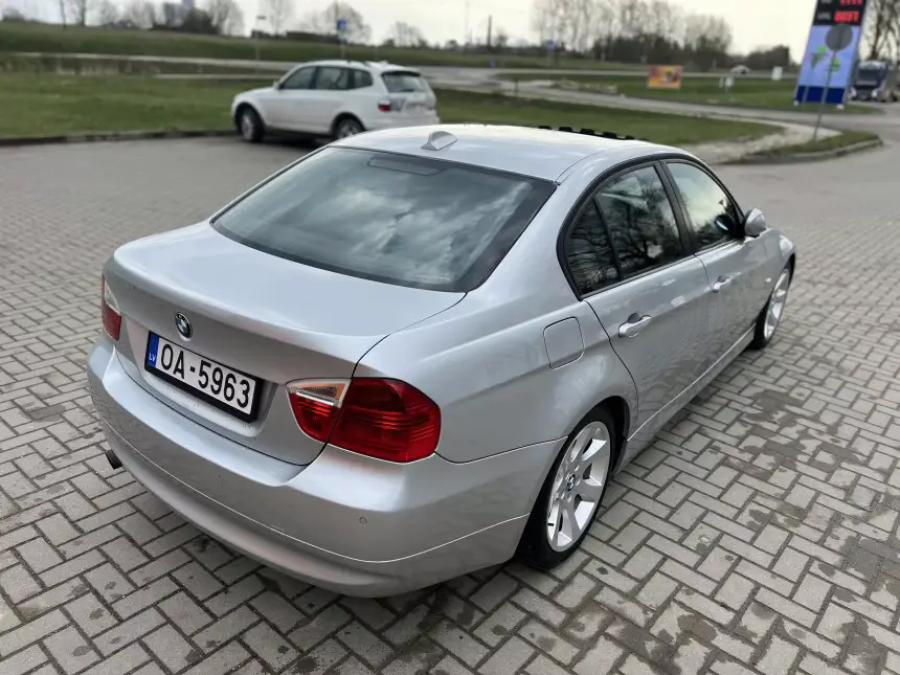 Pelēks BMW 320 2005 Jēkabpils, ar dzinēja tilpumu 2.00 L un nobraukumu 321 tūkst. km par 5200 €, foto 9 vietnē AUTOMOTO.COM.LV