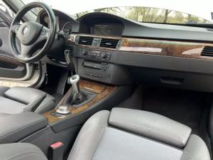 Pelēks BMW 320 2005 Jēkabpils, ar dzinēja tilpumu 2.00 L un nobraukumu 321 tūkst. km par 5200 €, foto 23 vietnē AUTOMOTO.COM.LV