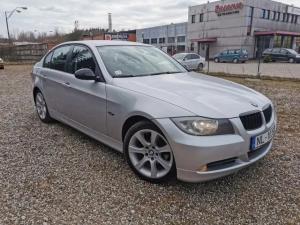 Grey BMW 320 2005 in Kuldiga, with an engine capacity of 2.00 L and mileage of 249 thousand km for 4200 €, photo 4 on AUTOMOTO.COM.LV