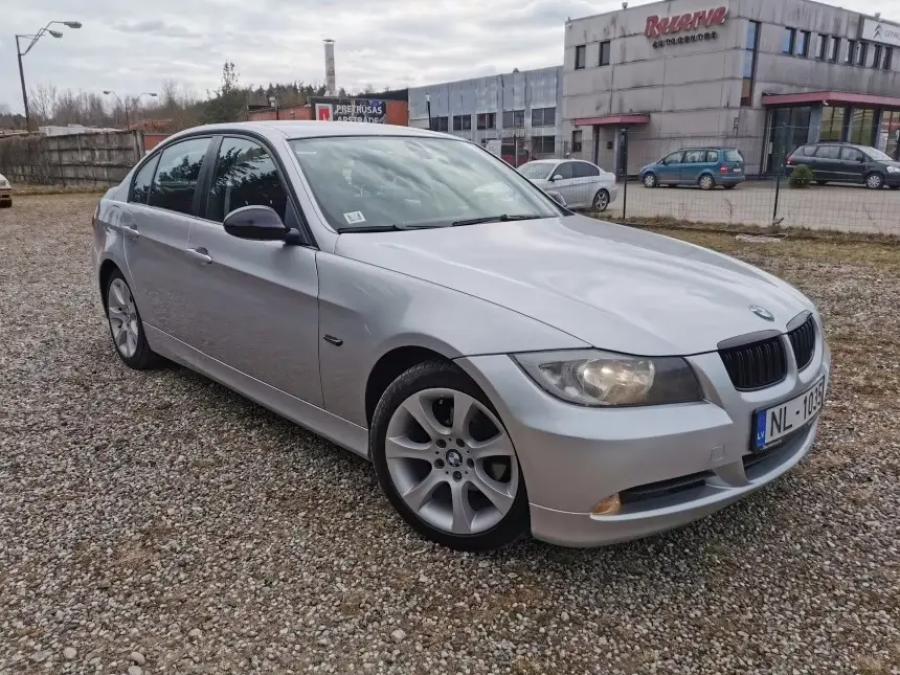 Grey BMW 320 2005 in Kuldiga, with an engine capacity of 2.00 L and mileage of 249 thousand km for 4200 €, photo 4 on AUTOMOTO.COM.LV
