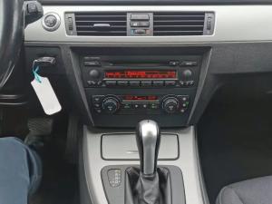 Grey BMW 320 2005 in Kuldiga, with an engine capacity of 2.00 L and mileage of 249 thousand km for 4200 €, photo 8 on AUTOMOTO.COM.LV