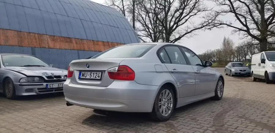 Pelēks BMW 320 2005 Valmiera, ar dzinēja tilpumu 2.00 L un nobraukumu 125 tūkst. km par 3100 €, foto 4 vietnē AUTOMOTO.COM.LV
