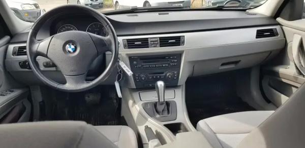 Grey BMW 320 2005 in Valmiera, with an engine capacity of 2.00 L and mileage of 125 thousand km for 3100 €, photo 9 on AUTOMOTO.COM.LV