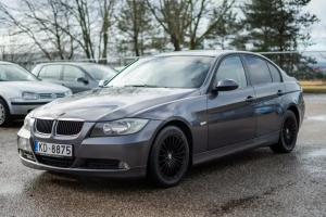 Pelēks BMW 320 2005 Liepāja, ar dzinēja tilpumu 2.00 L un nobraukumu 155 tūkst. km par 4500 €, foto  vietnē AUTOMOTO.COM.LV