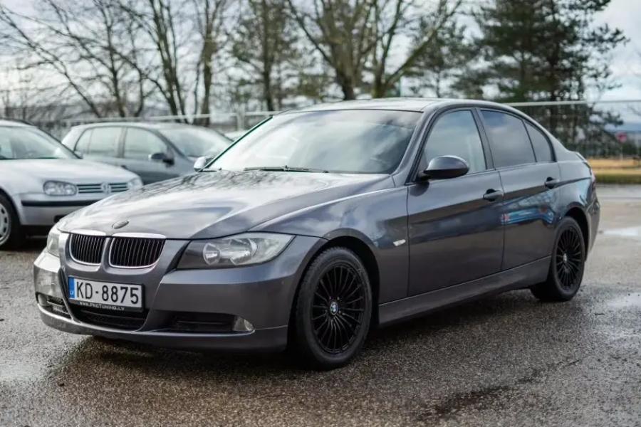 Grey BMW 320 2005 in Liepaja, with an engine capacity of 2.00 L and mileage of 155 thousand km for 4500 €, photo 1 on AUTOMOTO.COM.LV