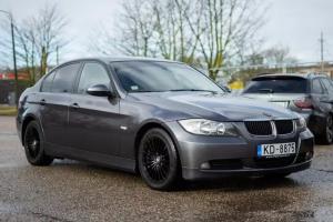 Grey BMW 320 2005 in Liepaja, with an engine capacity of 2.00 L and mileage of 155 thousand km for 4500 €, photo 6 on AUTOMOTO.COM.LV