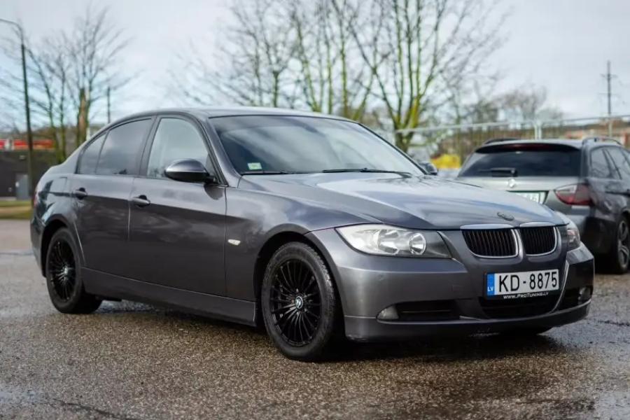 Grey BMW 320 2005 in Liepaja, with an engine capacity of 2.00 L and mileage of 155 thousand km for 4500 €, photo 6 on AUTOMOTO.COM.LV