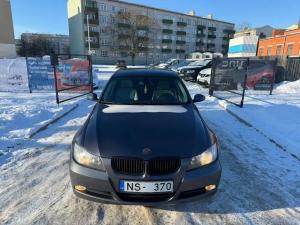 Pelēks BMW 320 2005 Ventspils, ar dzinēja tilpumu 2.00 L un nobraukumu 350 tūkst. km par 2990 €, foto 3 vietnē AUTOMOTO.COM.LV