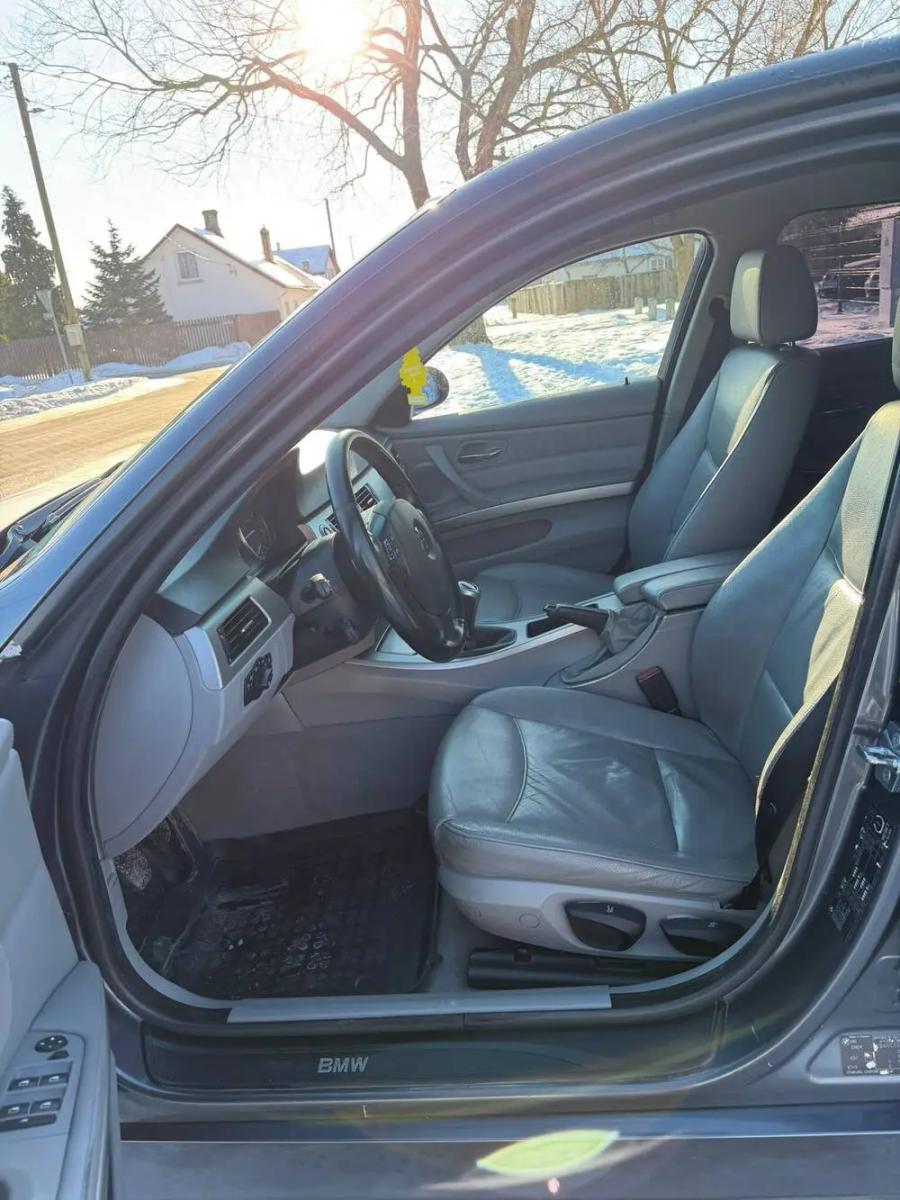 Pelēks BMW 320 2005 Ventspils, ar dzinēja tilpumu 2.00 L un nobraukumu 350 tūkst. km par 2990 €, foto 8 vietnē AUTOMOTO.COM.LV