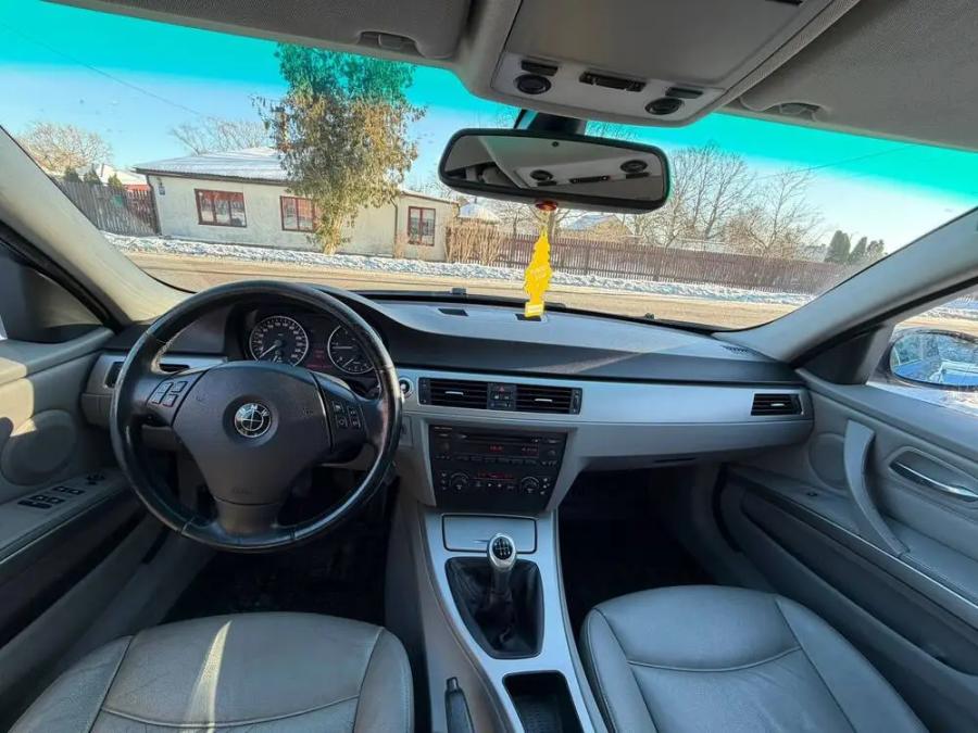 Pelēks BMW 320 2005 Ventspils, ar dzinēja tilpumu 2.00 L un nobraukumu 350 tūkst. km par 2990 €, foto 13 vietnē AUTOMOTO.COM.LV