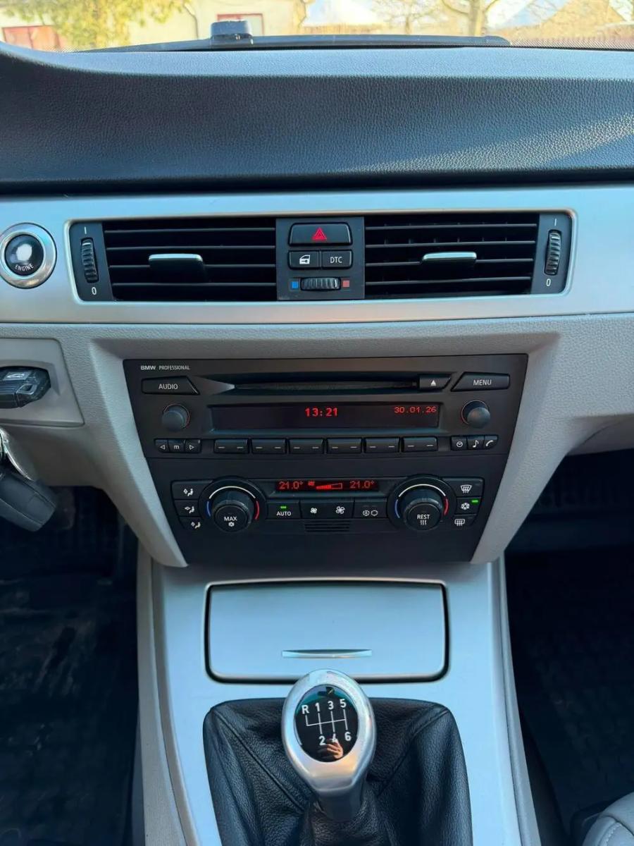 Pelēks BMW 320 2005 Ventspils, ar dzinēja tilpumu 2.00 L un nobraukumu 350 tūkst. km par 2990 €, foto 16 vietnē AUTOMOTO.COM.LV