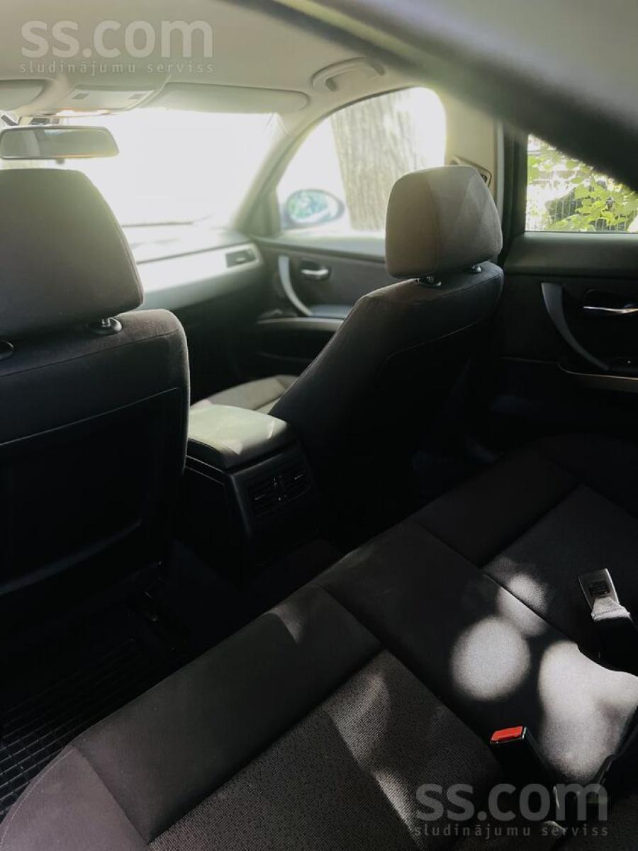 Pelēks BMW 320 2005 Rīga, ar dzinēja tilpumu 2.00 L un nobraukumu 322 tūkst. km par 3150 €, foto 9 vietnē AUTOMOTO.COM.LV