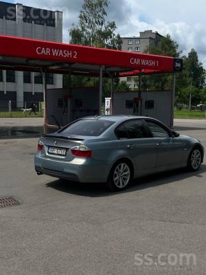 Grey BMW 320 2005 in Daugavpils, with an engine capacity of 2.00 L and mileage of 290 thousand km for 3500 €, photo 5 on AUTOMOTO.COM.LV