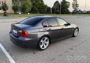 Pelēks BMW 320 2005 Cēsis, ar dzinēja tilpumu 2.00 L un nobraukumu 380 tūkst. km par 2600 €, foto 5 vietnē AUTOMOTO.COM.LV