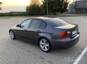 Pelēks BMW 320 2005 Cēsis, ar dzinēja tilpumu 2.00 L un nobraukumu 380 tūkst. km par 2600 €, foto 7 vietnē AUTOMOTO.COM.LV
