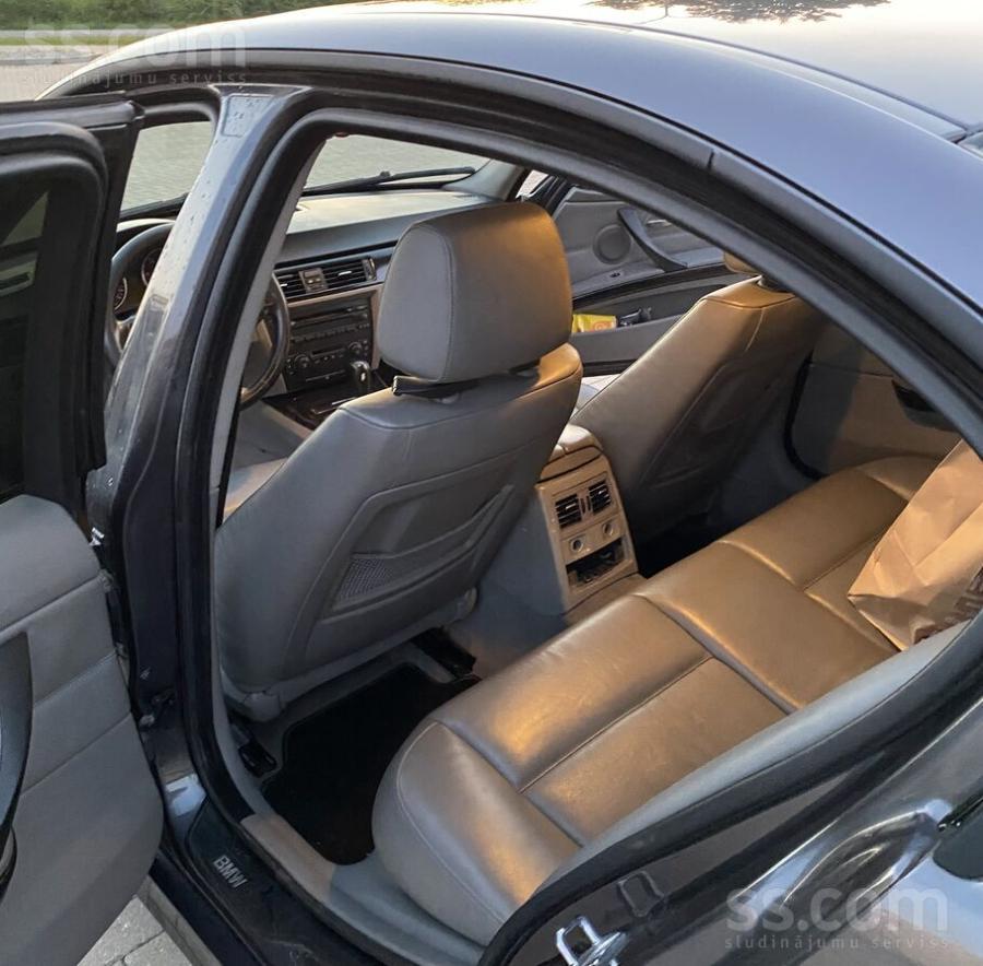Pelēks BMW 320 2005 Cēsis, ar dzinēja tilpumu 2.00 L un nobraukumu 380 tūkst. km par 2600 €, foto 9 vietnē AUTOMOTO.COM.LV