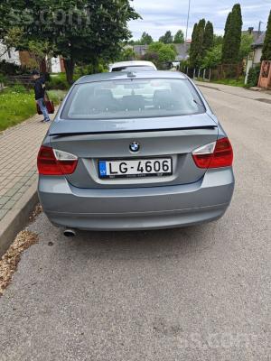 Pelēks BMW 320 2005 Rēzekne, ar dzinēja tilpumu 2.00 L un nobraukumu 200 tūkst. km par 3500 €, foto  vietnē AUTOMOTO.COM.LV