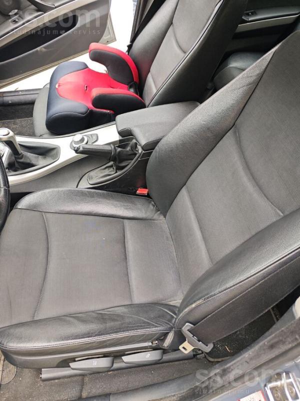 Pelēks BMW 320 2005 Rēzekne, ar dzinēja tilpumu 2.00 L un nobraukumu 200 tūkst. km par 3500 €, foto 4 vietnē AUTOMOTO.COM.LV