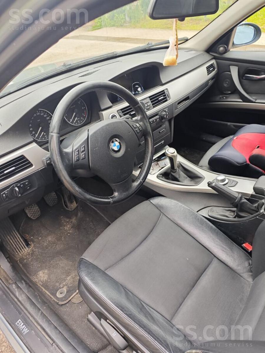 Pelēks BMW 320 2005 Rēzekne, ar dzinēja tilpumu 2.00 L un nobraukumu 200 tūkst. km par 3500 €, foto 8 vietnē AUTOMOTO.COM.LV