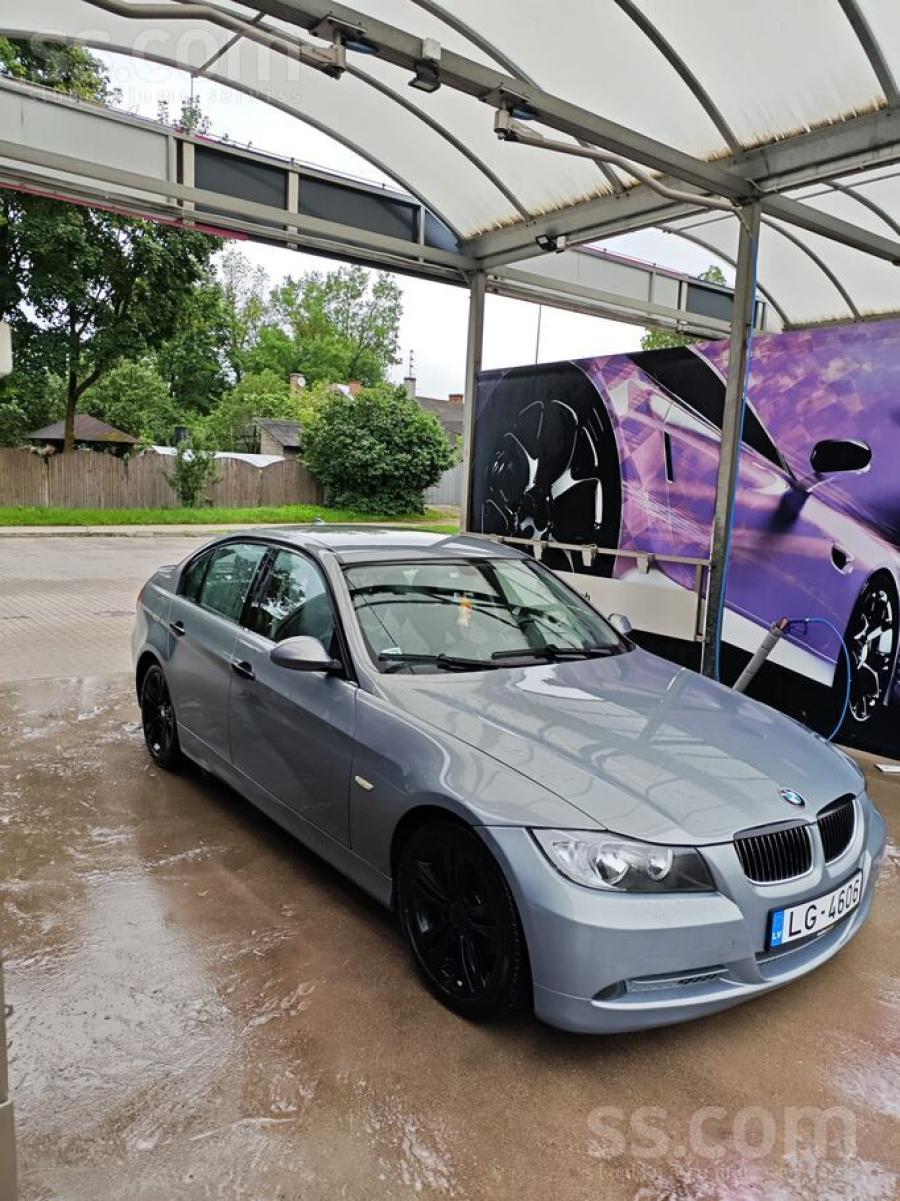 Pelēks BMW 320 2005 Rēzekne, ar dzinēja tilpumu 2.00 L un nobraukumu 200 tūkst. km par 3500 €, foto 12 vietnē AUTOMOTO.COM.LV