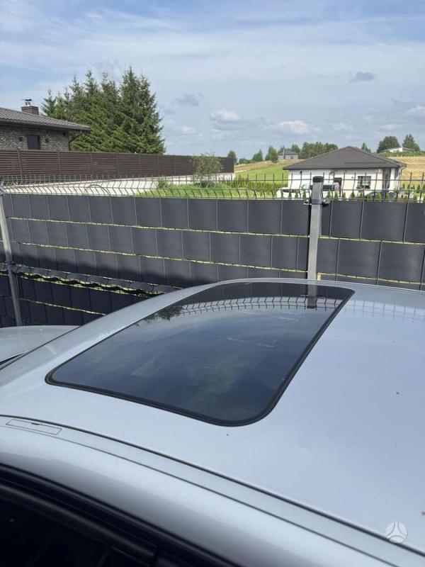 Pelēks BMW 320 2005 Viļņa, ar dzinēja tilpumu 2.00 L un nobraukumu 379 tūkst. km par 2550 €, foto 5 vietnē AUTOMOTO.COM.LV